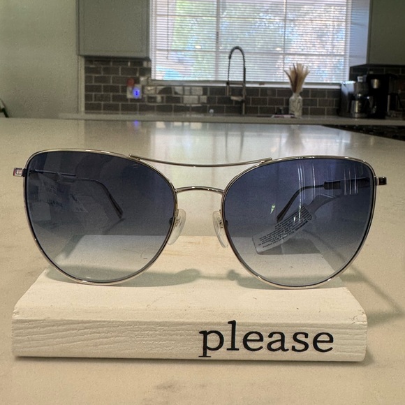 Longchamp | Accessories | Final Salelongchamp Aviator Cat Eye Light ...